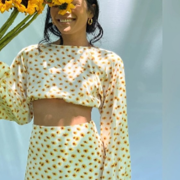 WeWoreWhat | Skirts | Nwt 5 Weworewhat Womens White Floral Ditsy ...